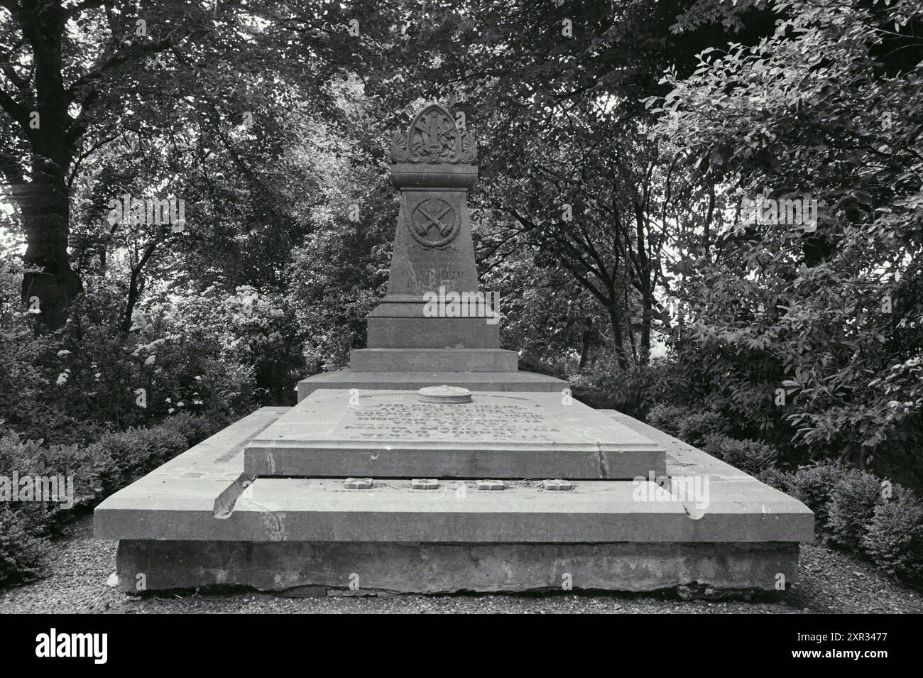 Heije monument hi-res stock photography and images - Alamy