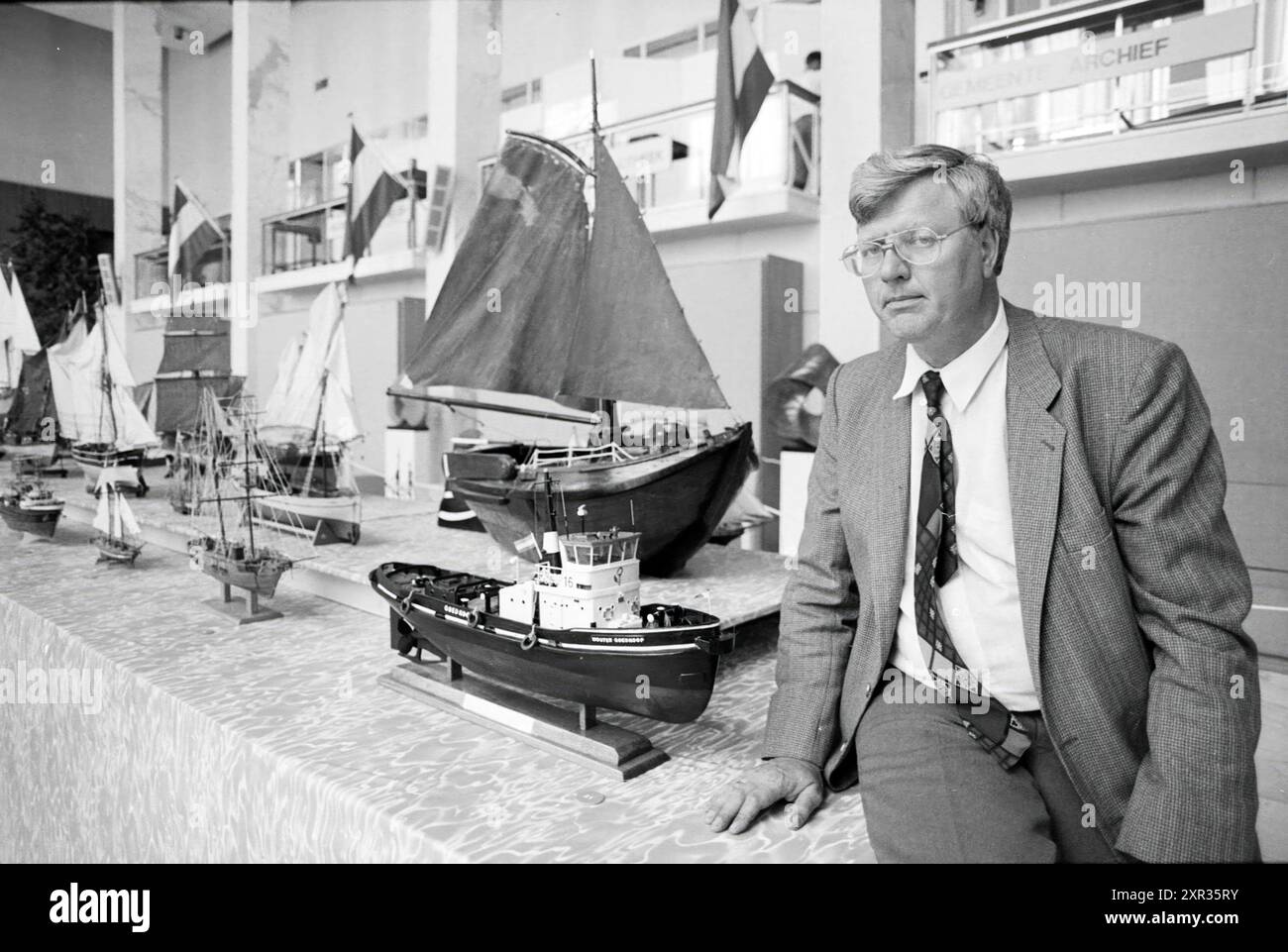 Mr knul hi-res stock photography and images - Alamy