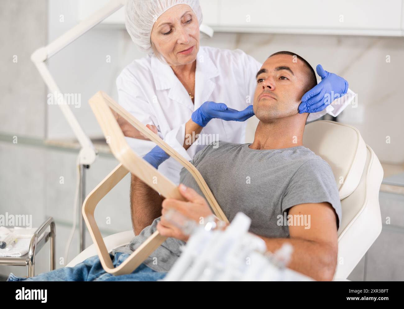 Visual presentation reveals hi-res stock photography and images - Alamy