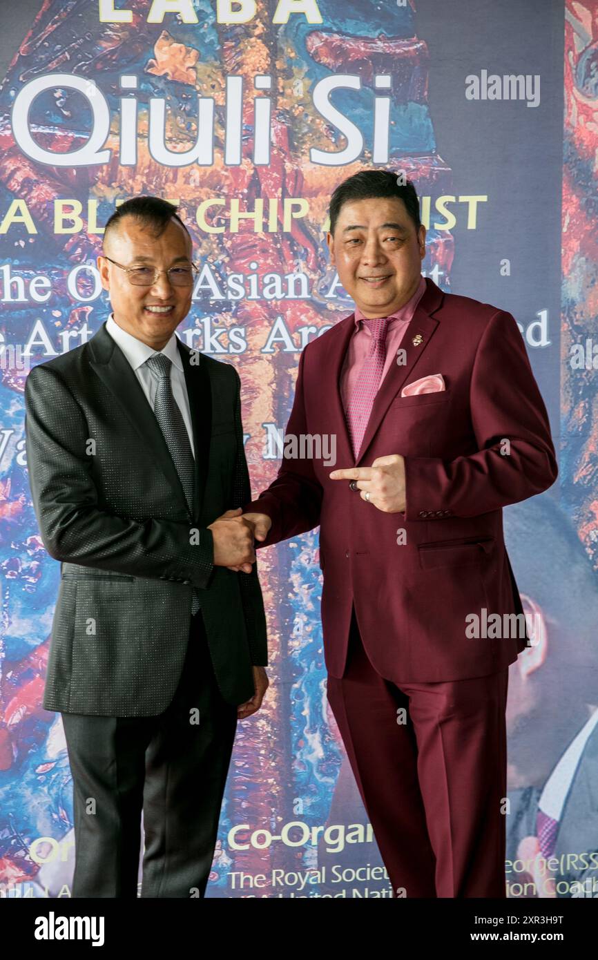 Joey Zhou TV Host & Qiuli Si Stock Photo - Alamy