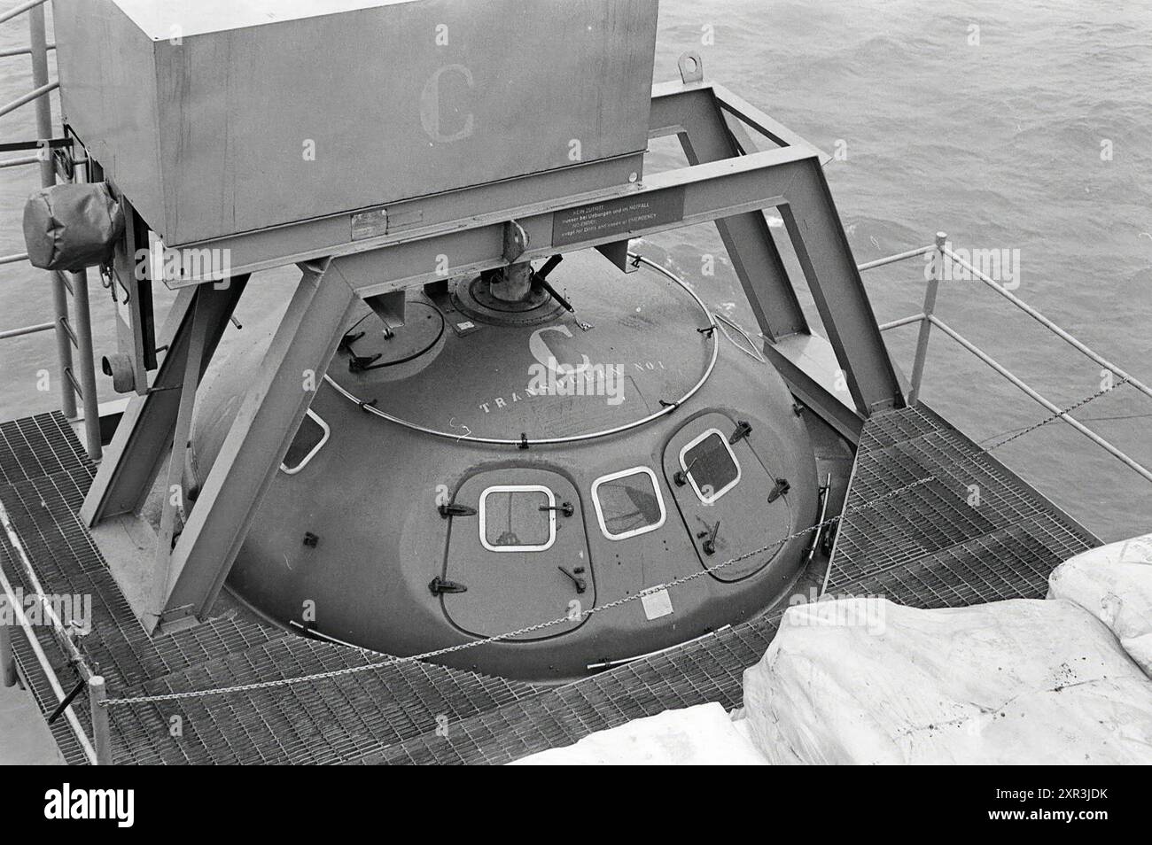 Report drilling rig Trans ocean 1, Report, 25-11-1975 Stock Photo - Alamy