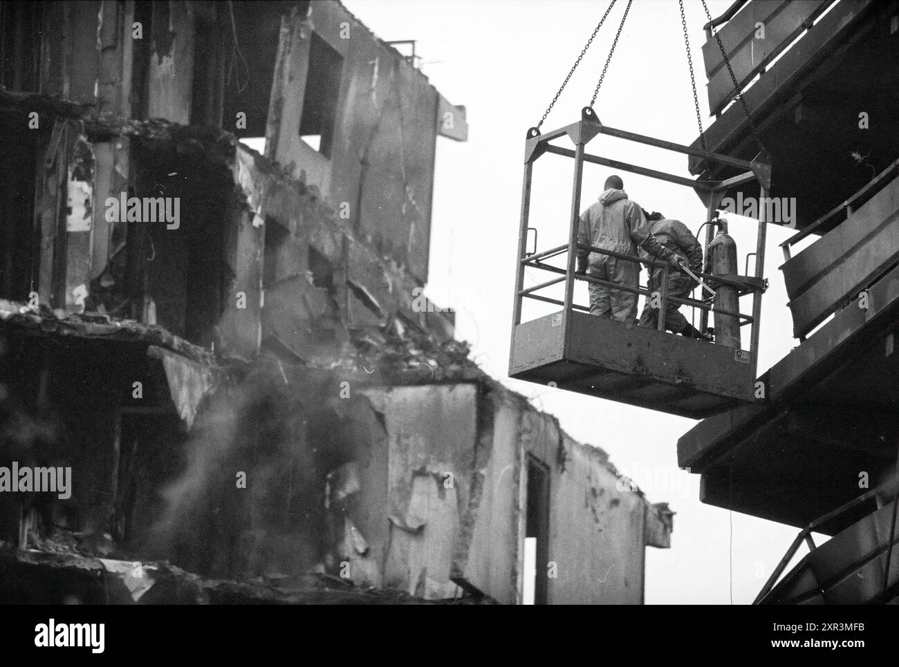 Bijlmer air disaster, various, 05-10-1992, Whizgle Dutch News: Historic ...