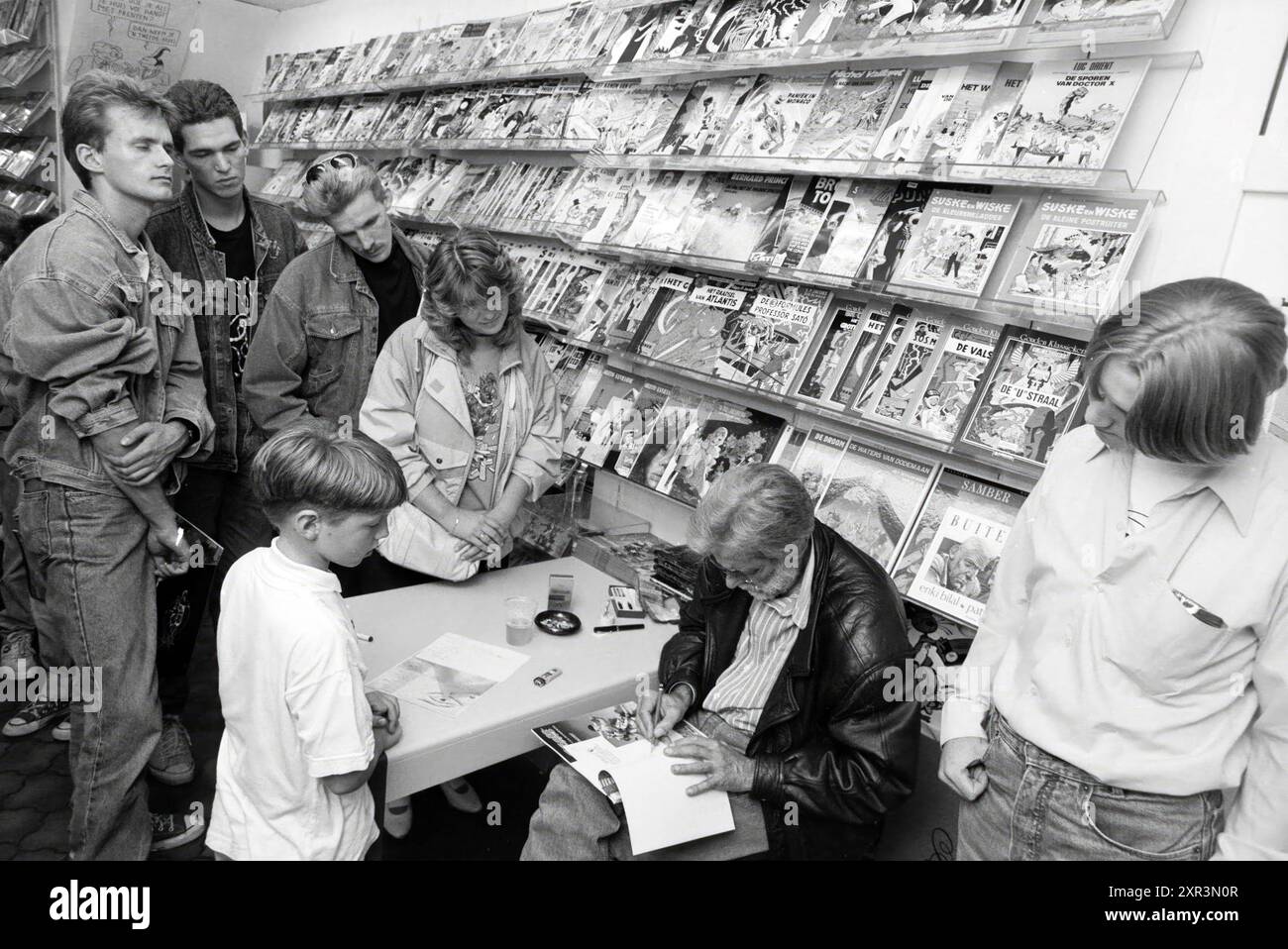 Don lawrence signs hi-res stock photography and images - Alamy