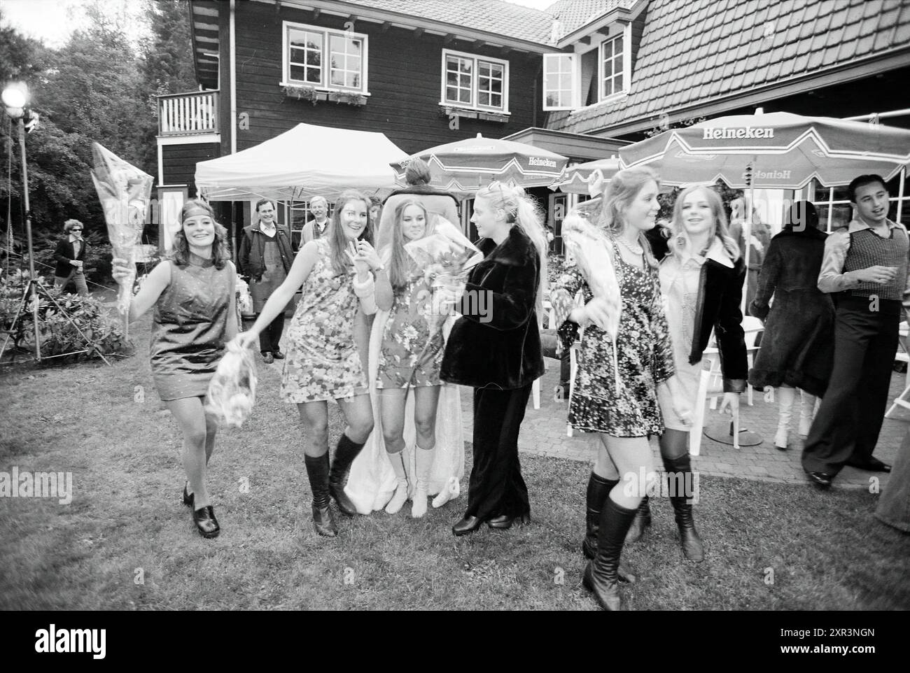 Graduation party from the 70s, 17-06-1994, Whizgle Dutch News: Historic ...