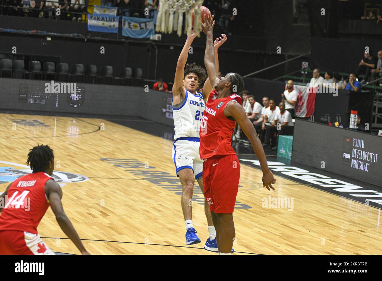 Fernando de los santos basketball hi-res stock photography and images ...