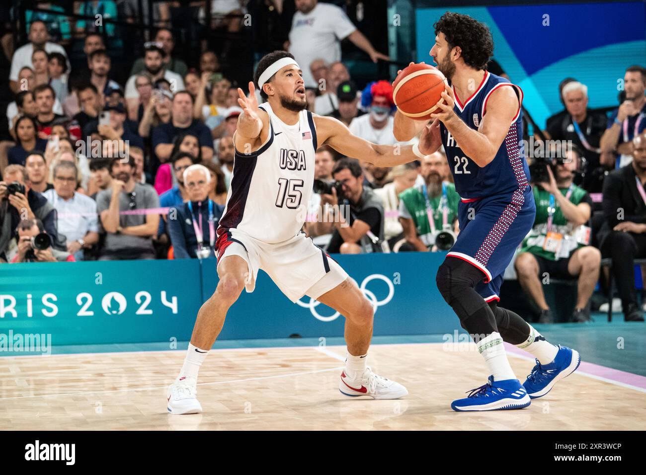 Devin booker 2024 hi-res stock photography and images - Alamy