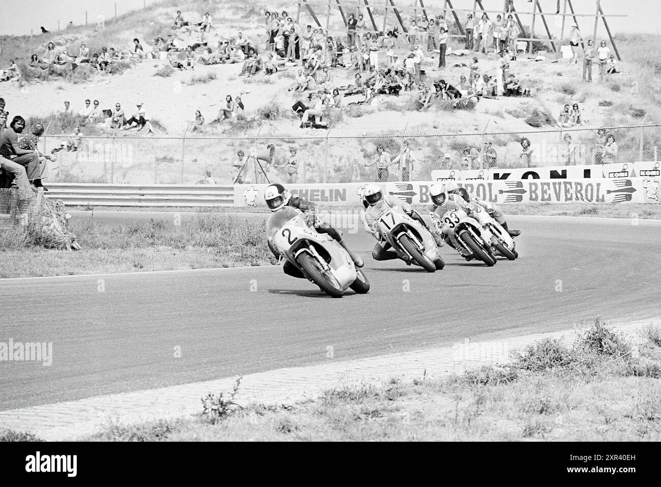 Motorcycle race Zandvoort 125cc - 750cc, Wil Hartog 250 cc - 500cc ...