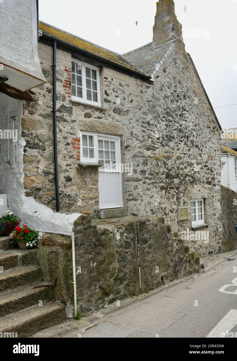 Oldest house in st ives hi-res stock photography and images - Alamy