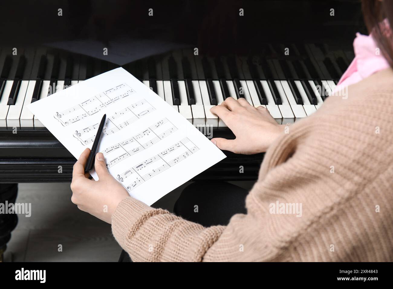 Woman composing music hi-res stock photography and images - Alamy