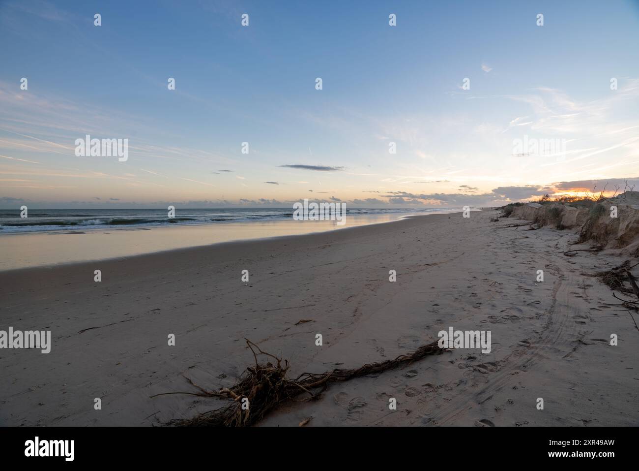 Sunset on the beach of Manta Rota, Portugal Stock Photo - Alamy