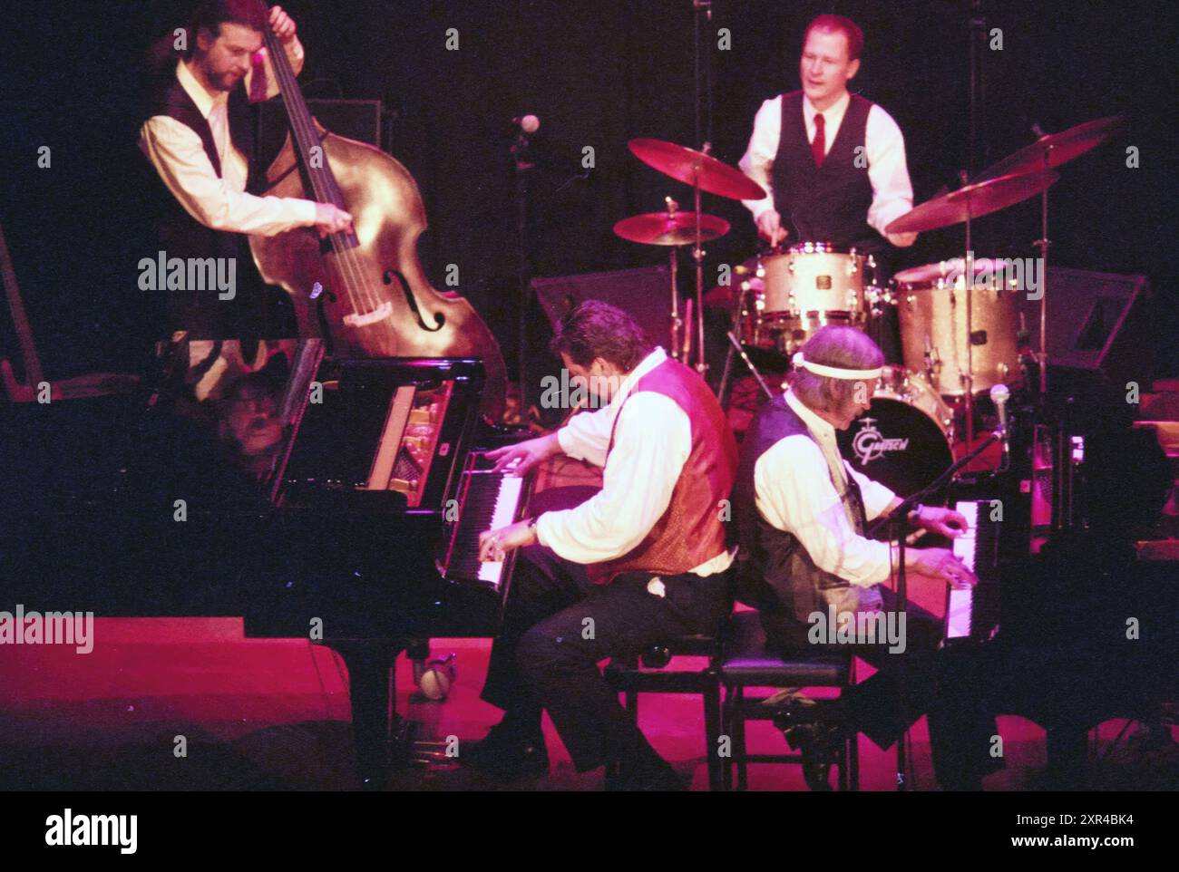 Grand piano boogie train hi-res stock photography and images - Alamy