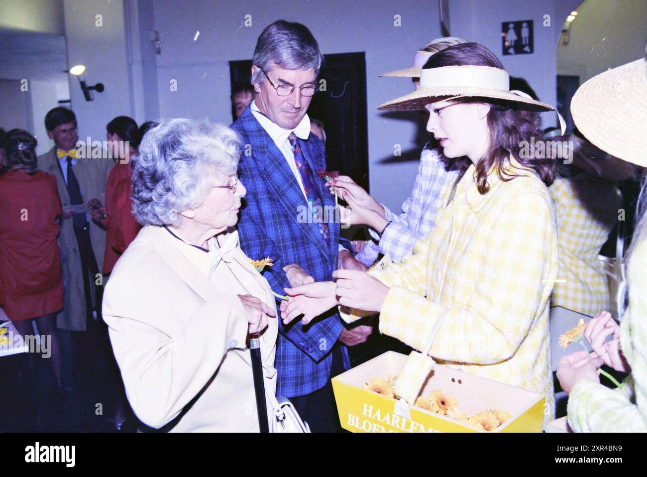 Farewell W. Helversteijn, 13-09-1997, Whizgle Dutch News: Historic ...