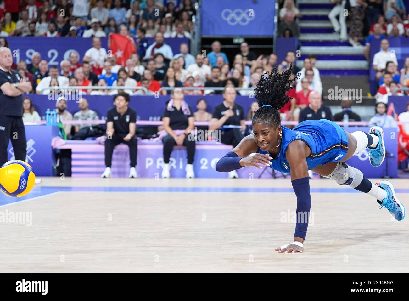 Paris, France. 8th Aug, 2024. Myriam Fatime Sylla of Italy makes a save ...