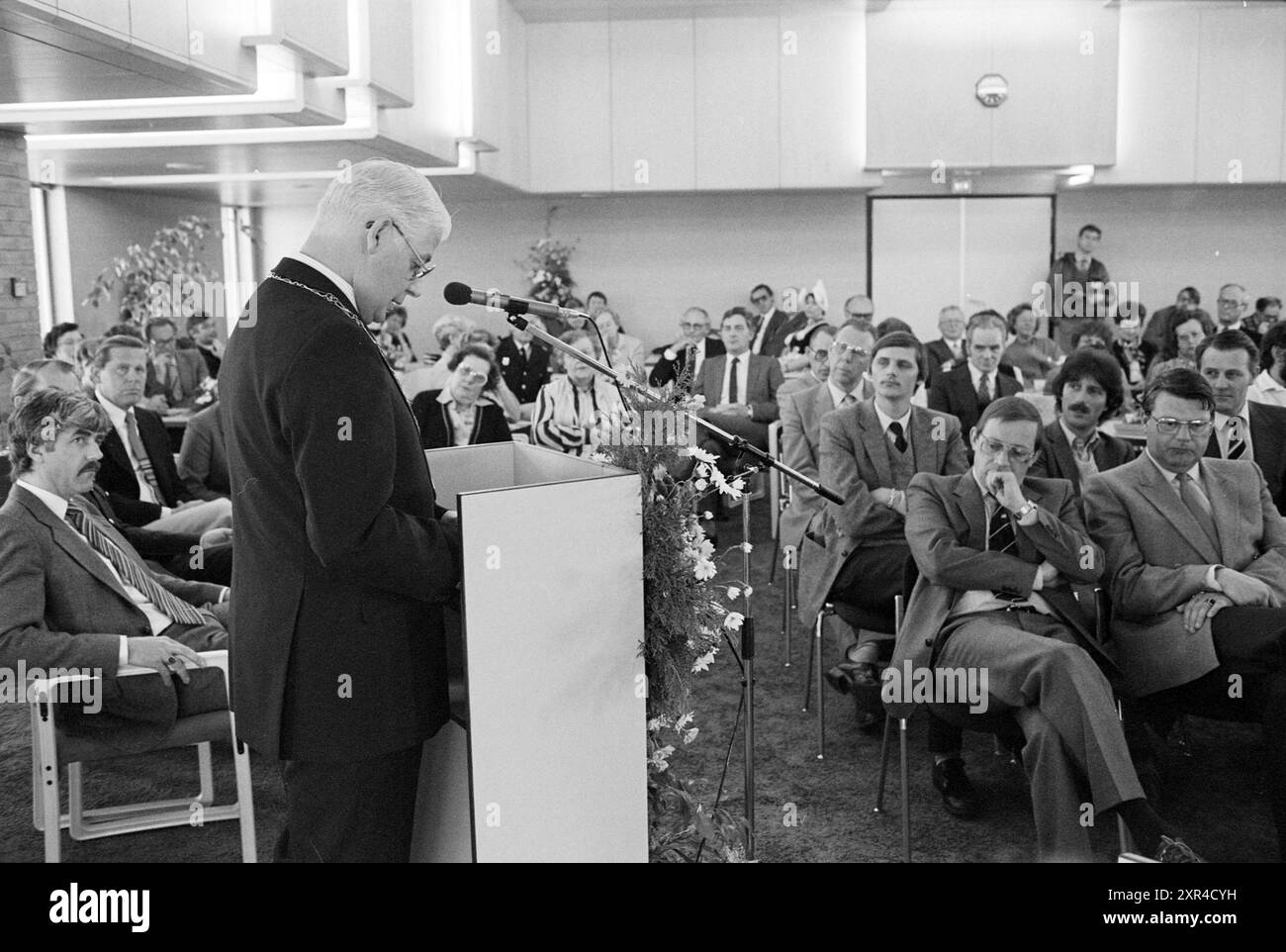 Farewell Mayor Kok, Heemskerk, Mayors, Heemskerk, 29-04-1982, Whizgle ...