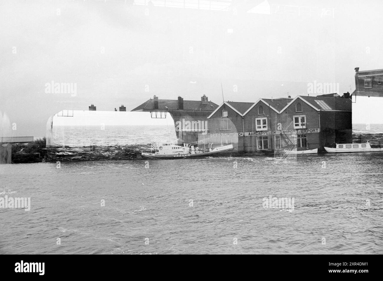 Lifeboat Johanna Louisa in Amsterdam, Rescue, rescue brigade, rescue ...