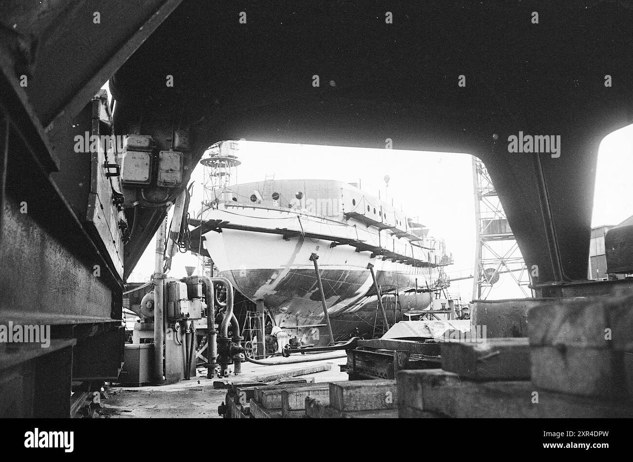 Construction of the hospital church ship De Hoop II, Ships, Activities ...
