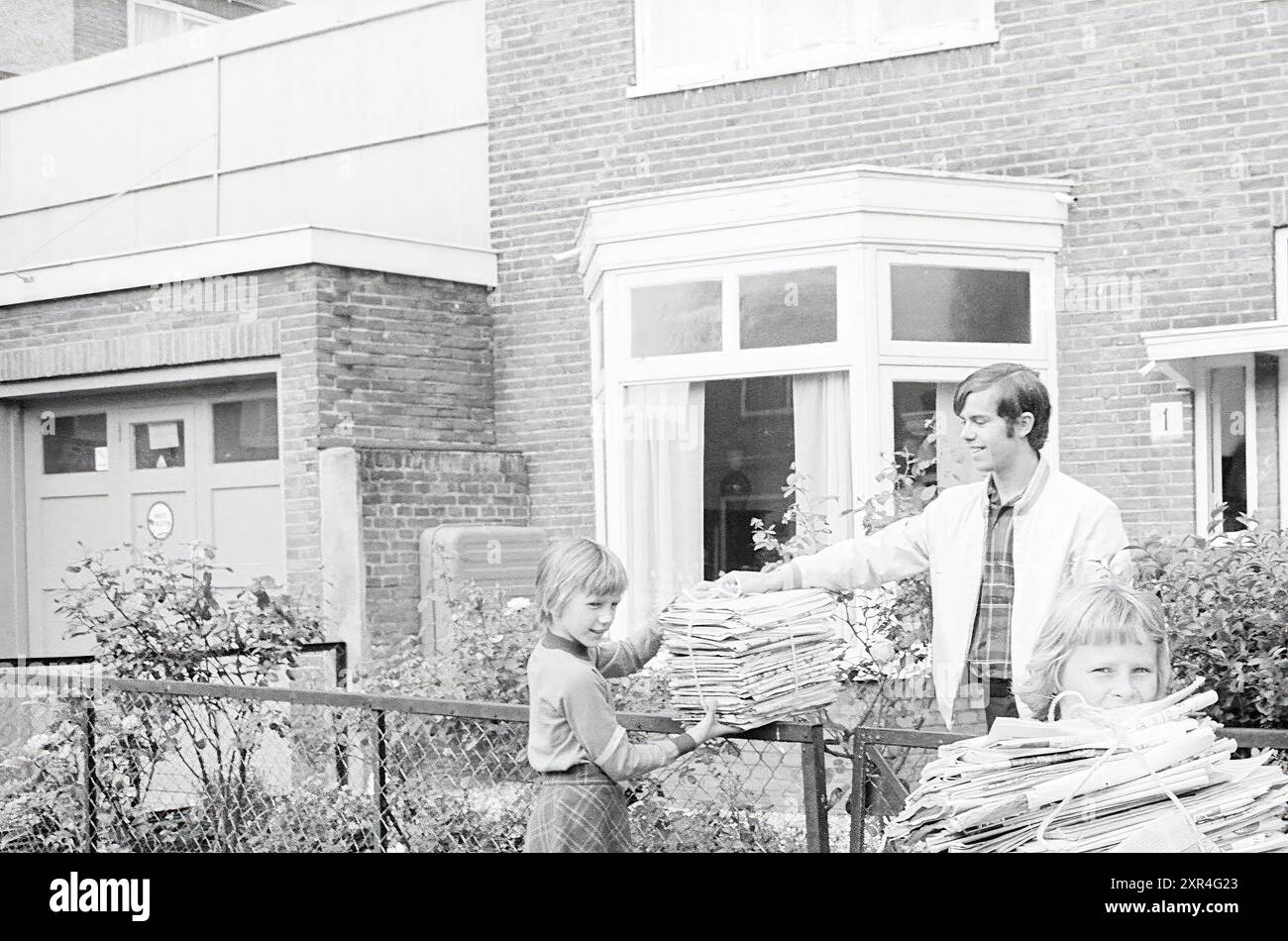 Collecting old newspapers hi-res stock photography and images - Alamy