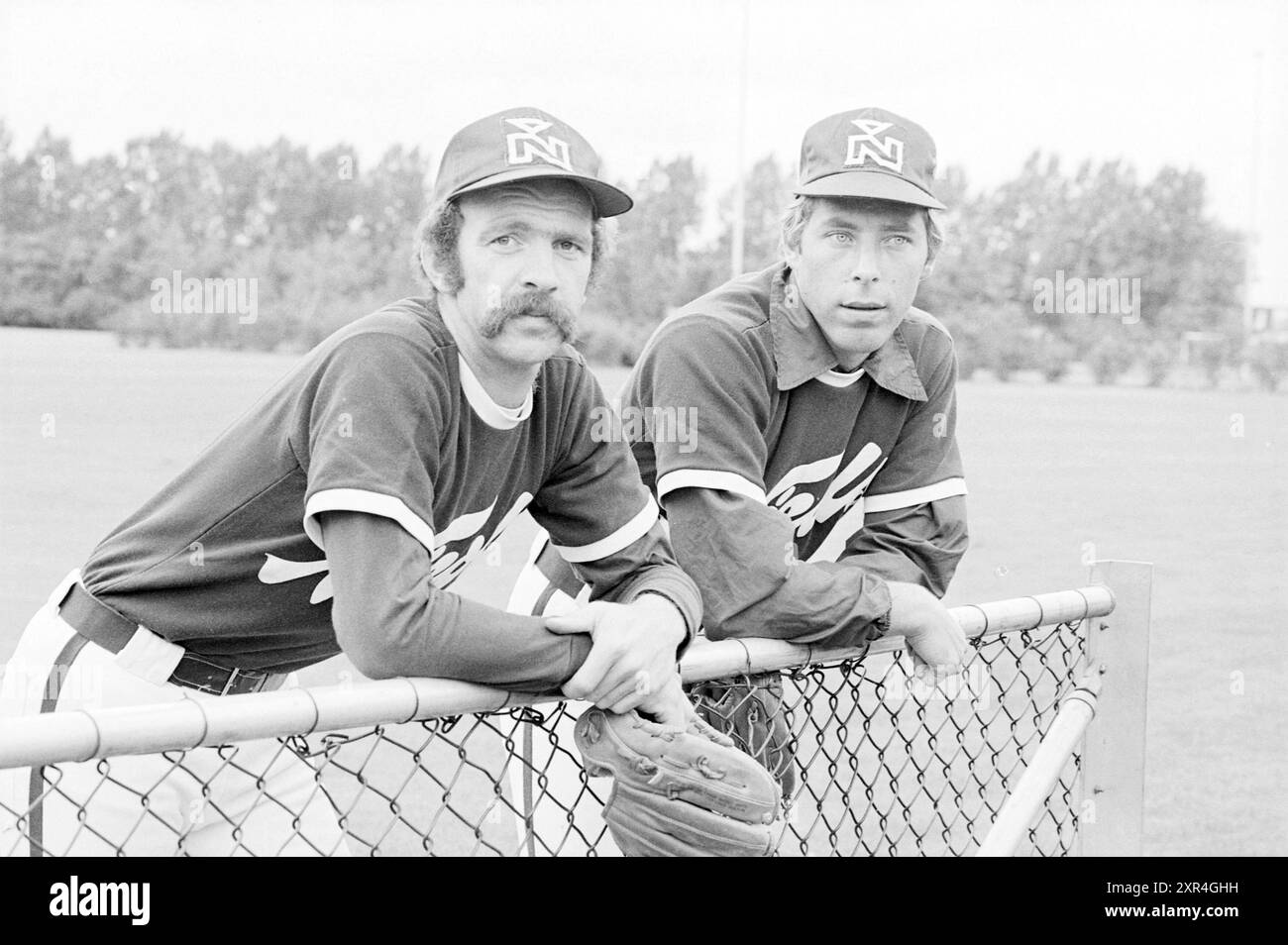 Leo naaktgeboorte hi-res stock photography and images - Alamy