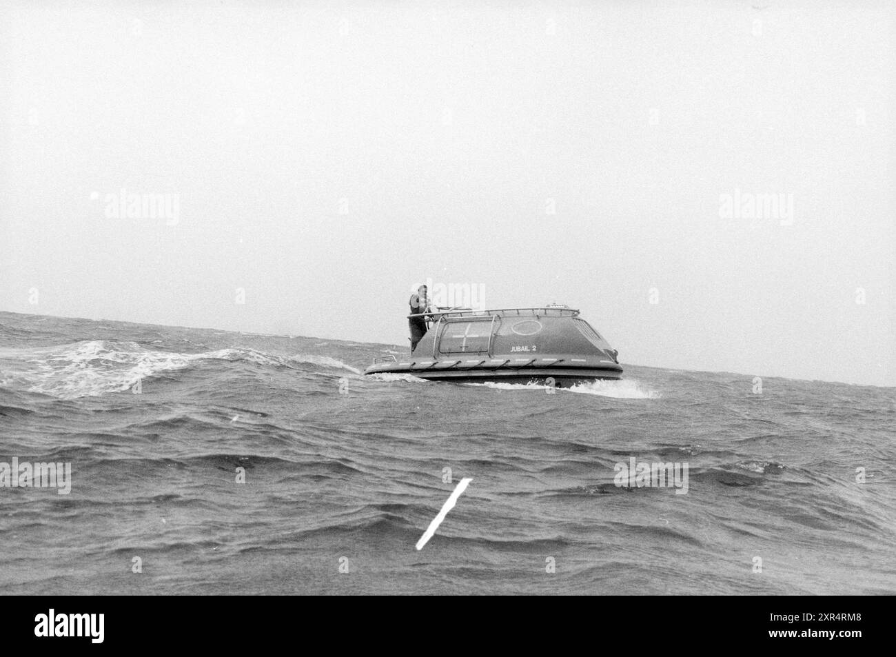 New lifeboat with outside wheelhouse, Mulder and Rijke, 30-08-1984 ...
