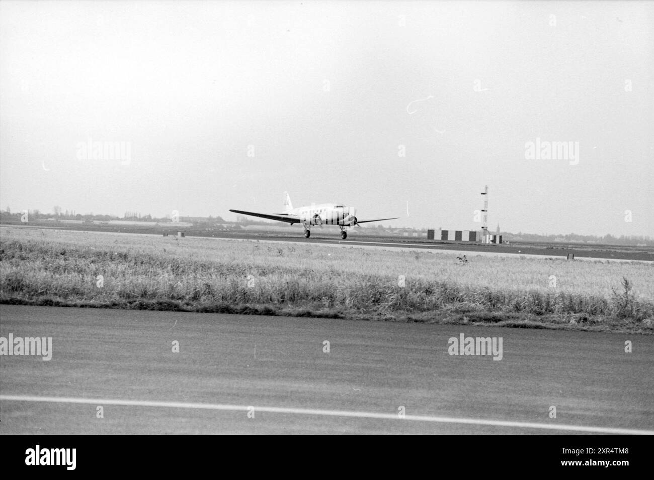 Trial flight the Uiver at Schiphol, Schiphol, Airplanes, Schiphol, 16 ...