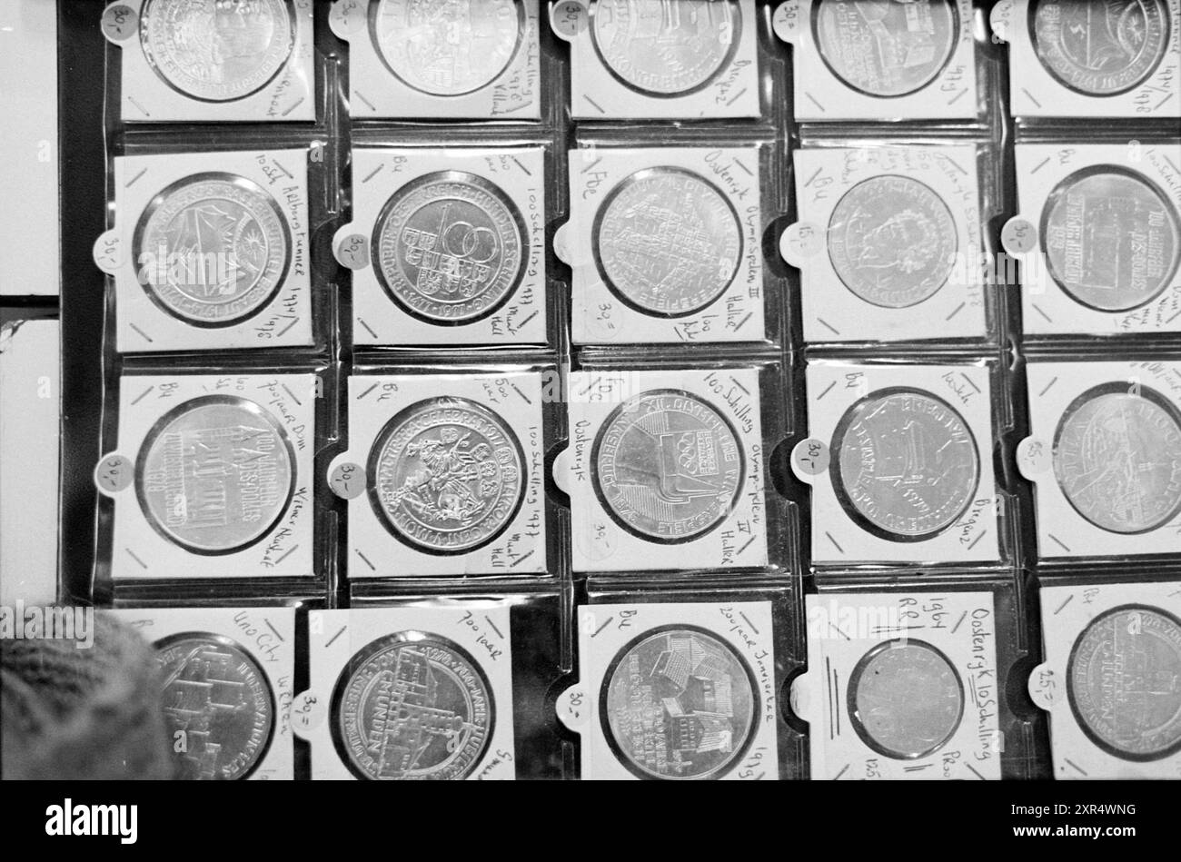Coin collectors club hi-res stock photography and images - Alamy