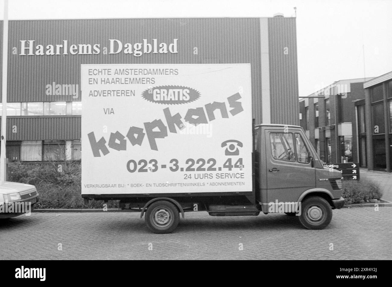 Advertising car from Haarlem's newspaper, Whizgle Dutch News: Historic Images Tailored for the ...