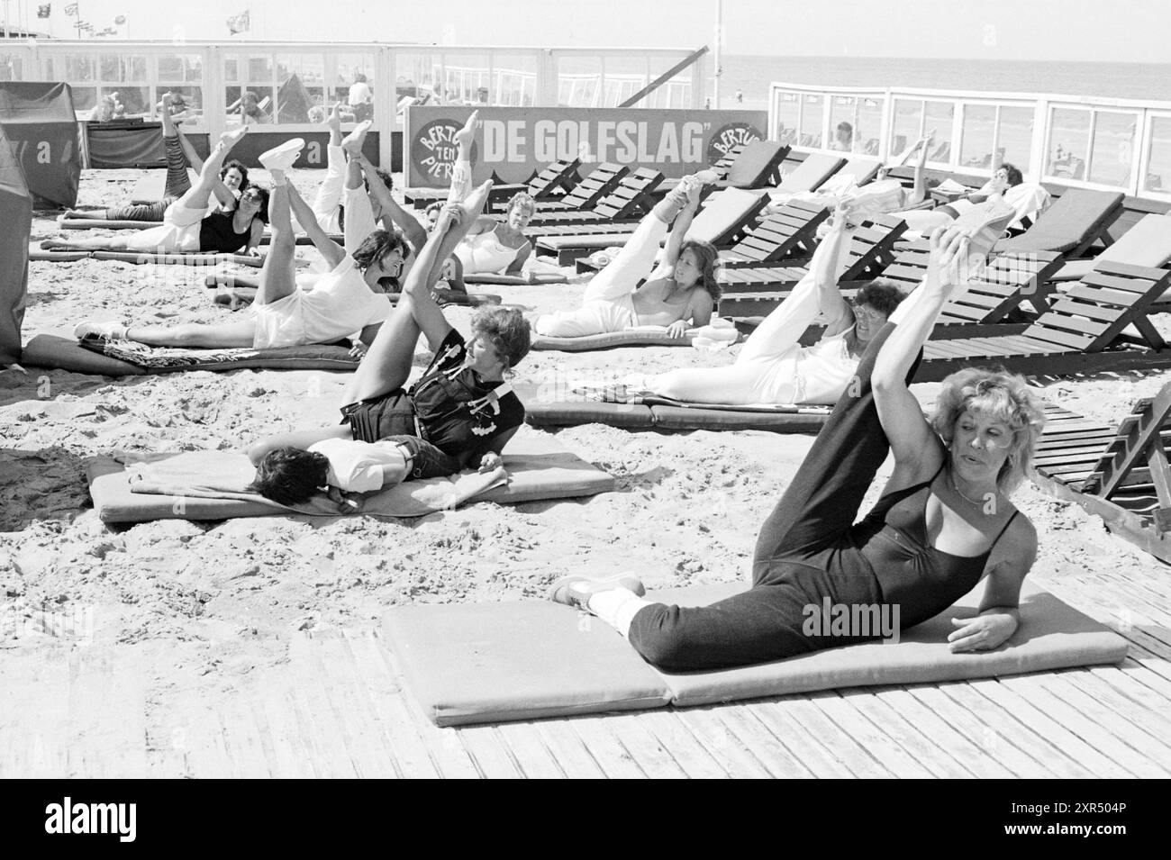 16 13 Black and White Stock Photos & Images - Alamy