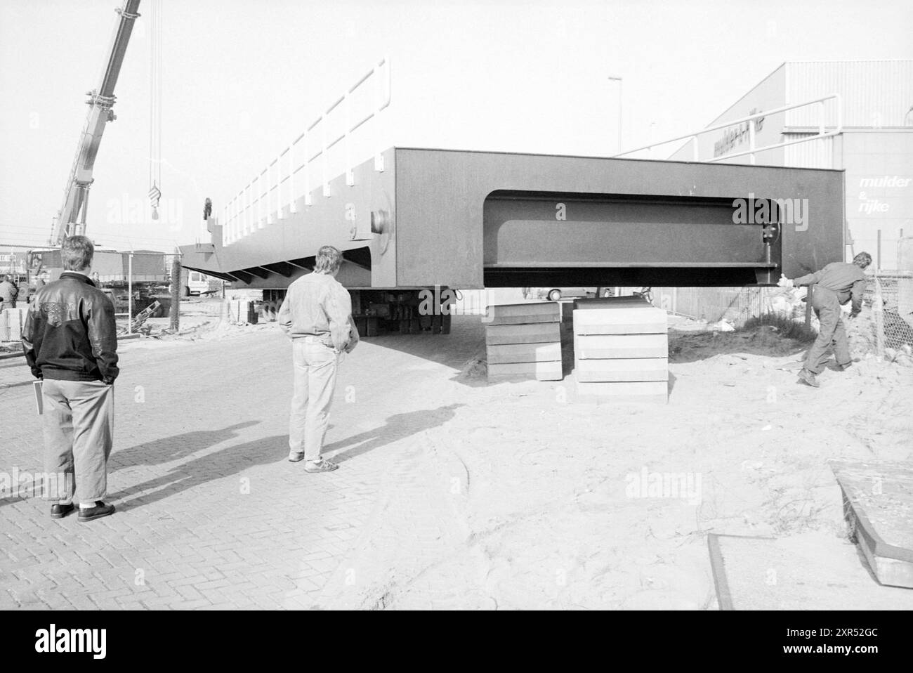 Installing mechanical bridge ro ro terminal hi-res stock photography ...