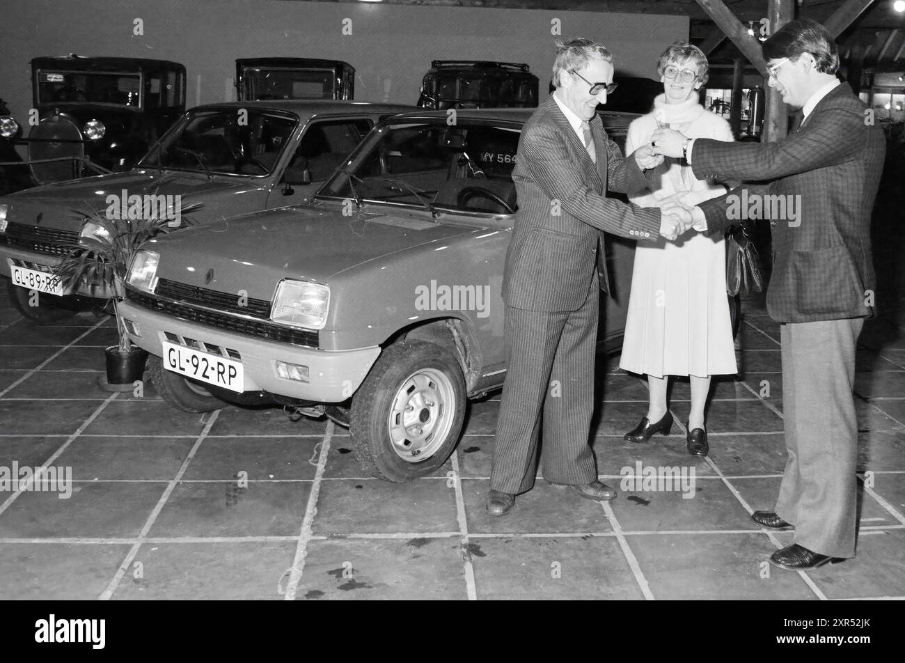 Ceremony renault ariel competition hi-res stock photography and images ...