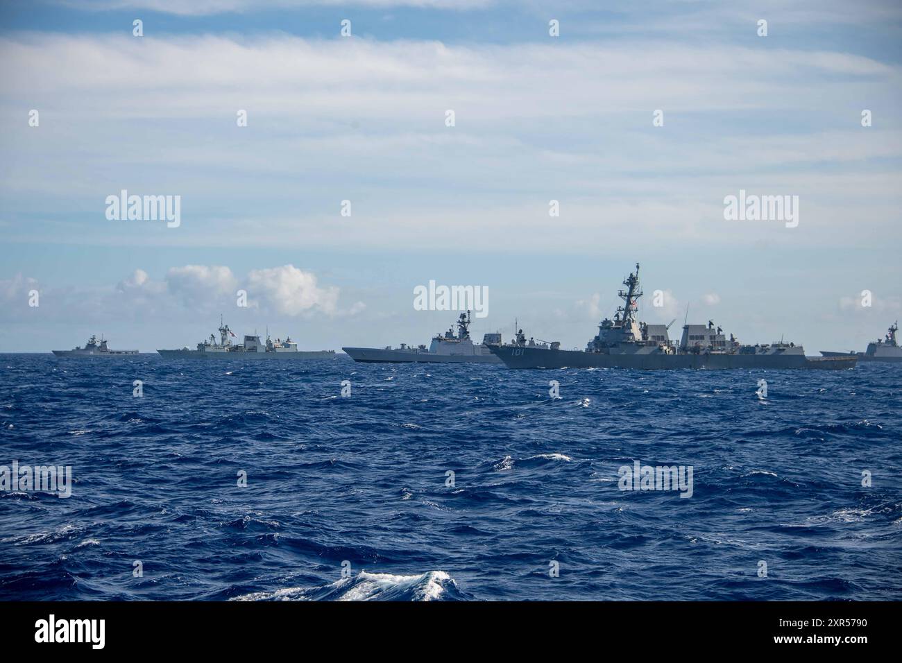 240722-N-PQ495-1347 PACIFIC OCEAN (July 22, 2024) From left, Royal ...
