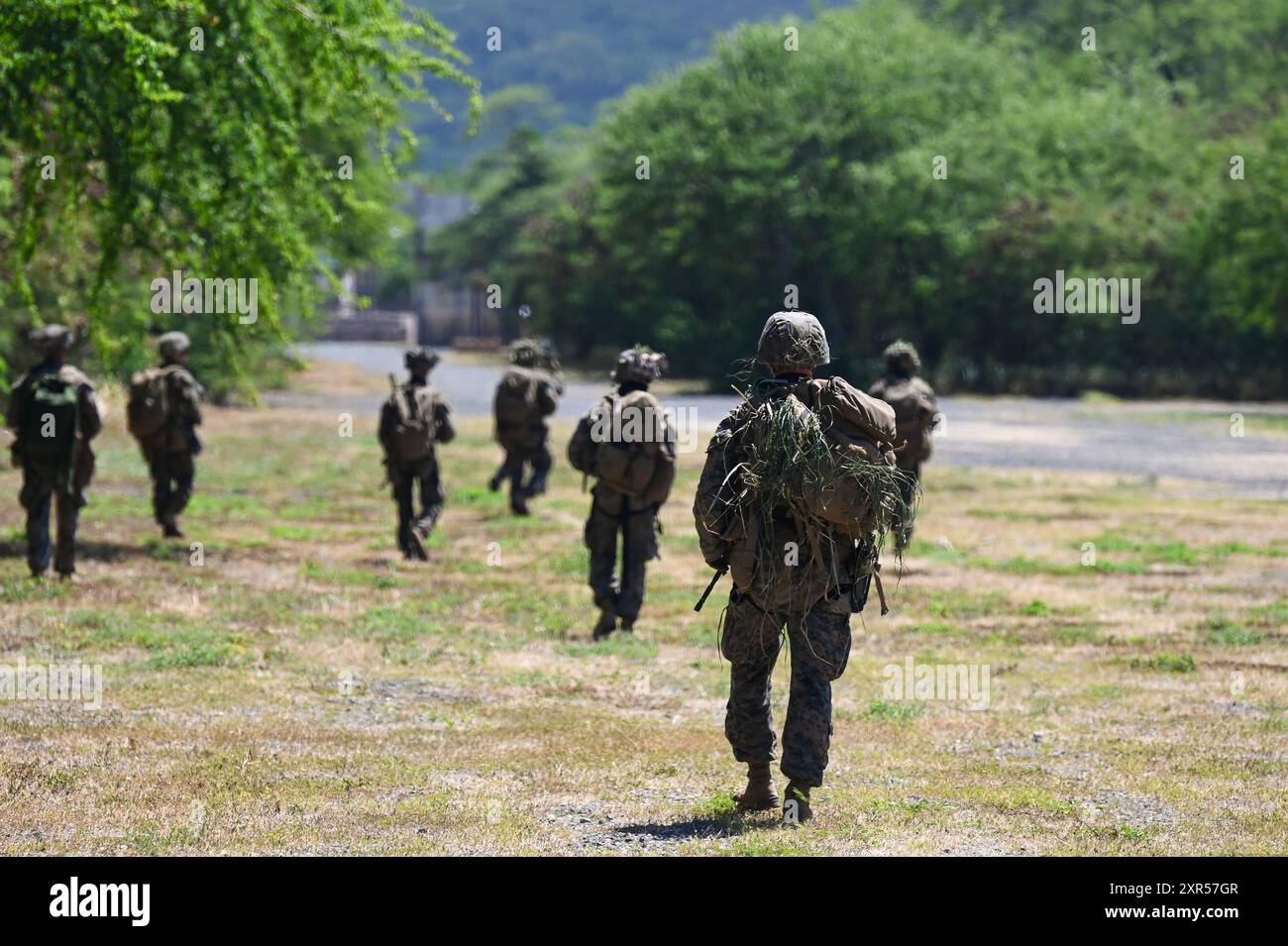 U.S. Marines assigned to Charlie Company, Battalion Landing Team 1/5 ...