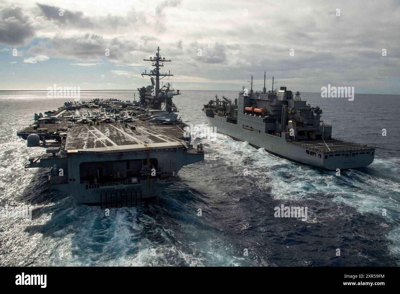 Nimitz-class aircraft carrier USS Carl Vinson (CVN 70) conducts a ...