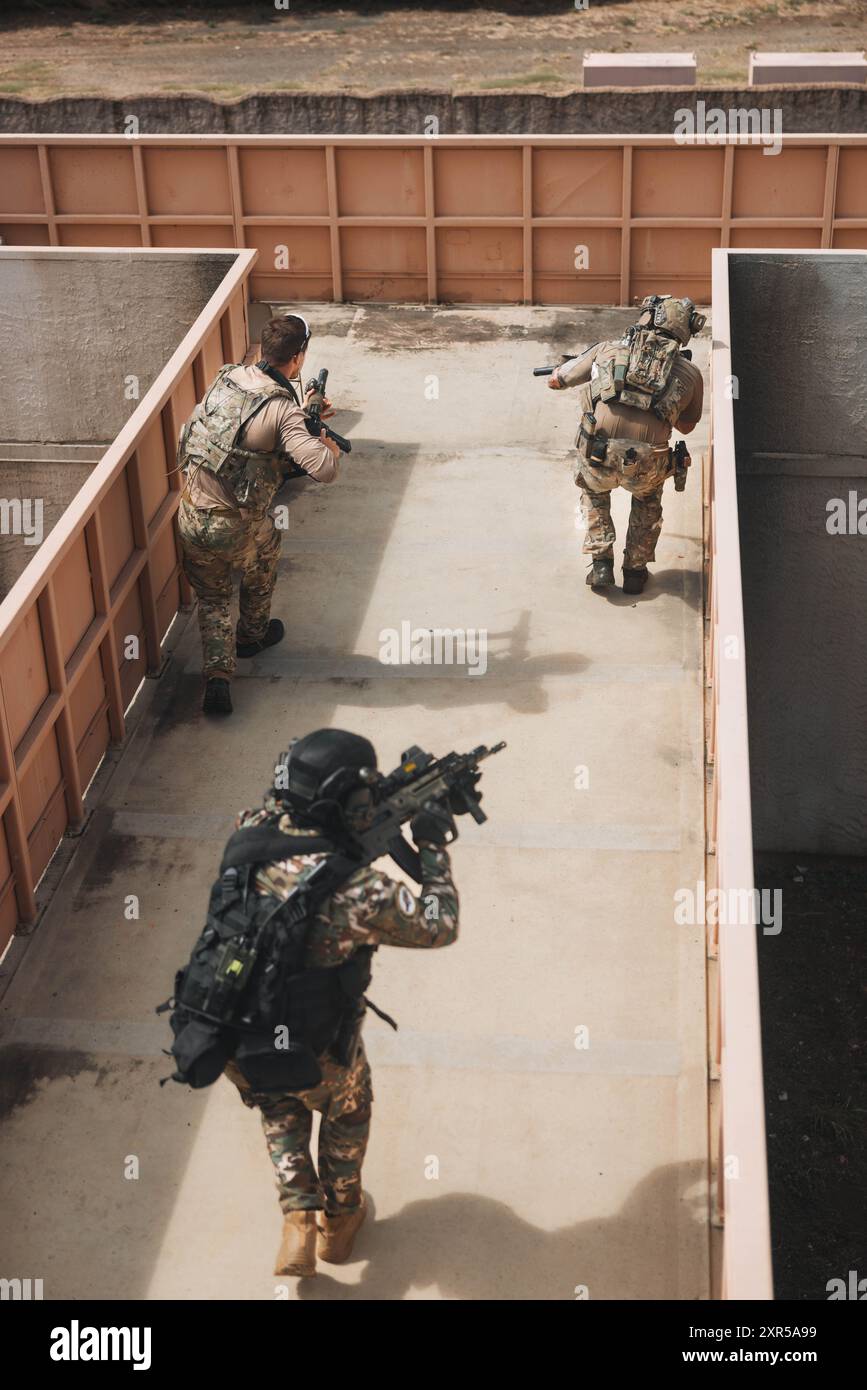 Indian marine commando forces marcos hi-res stock photography and ...