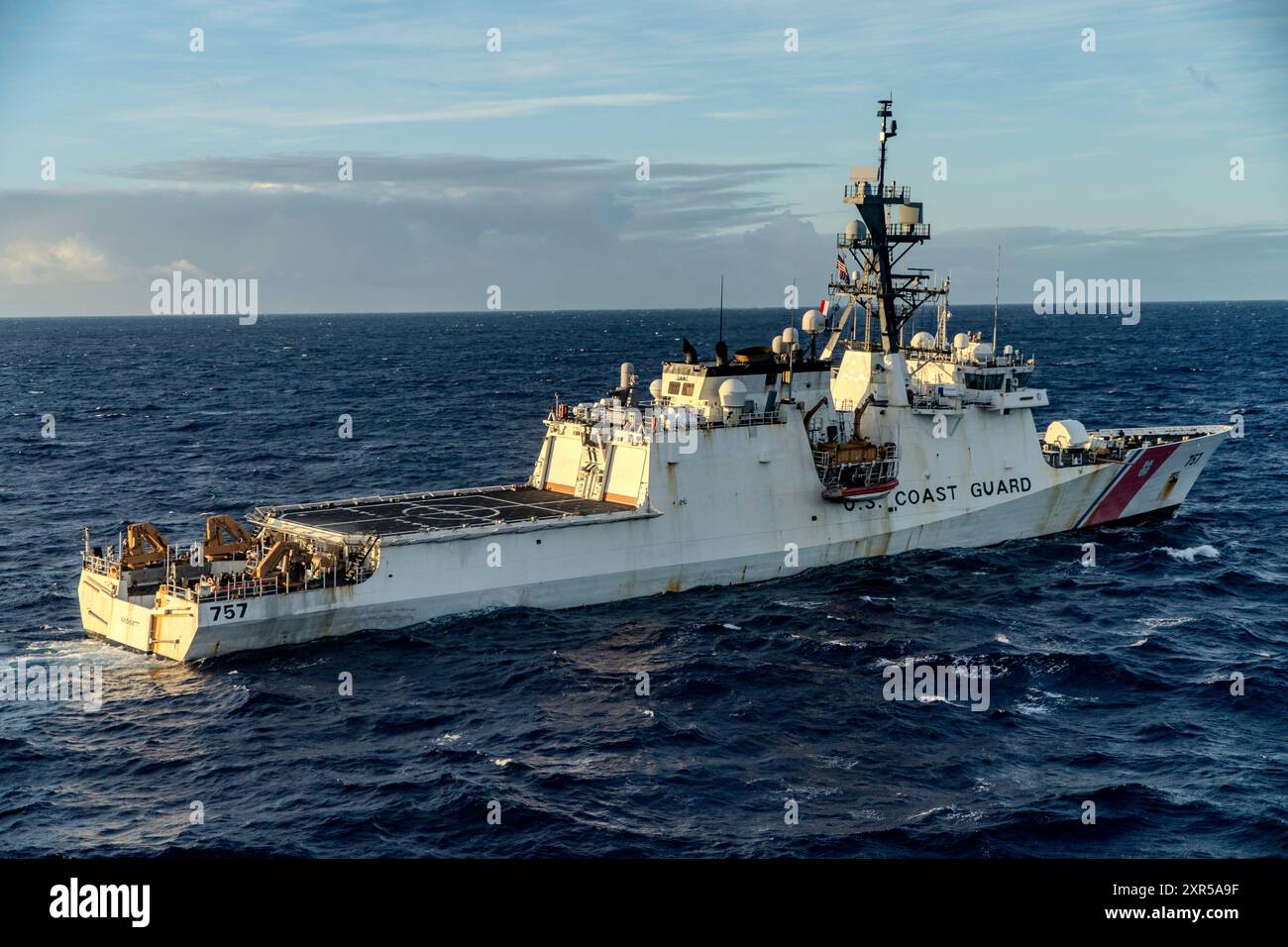 The Legend-class cutter USCGC Midgett (WMSL 757) sails through the ...