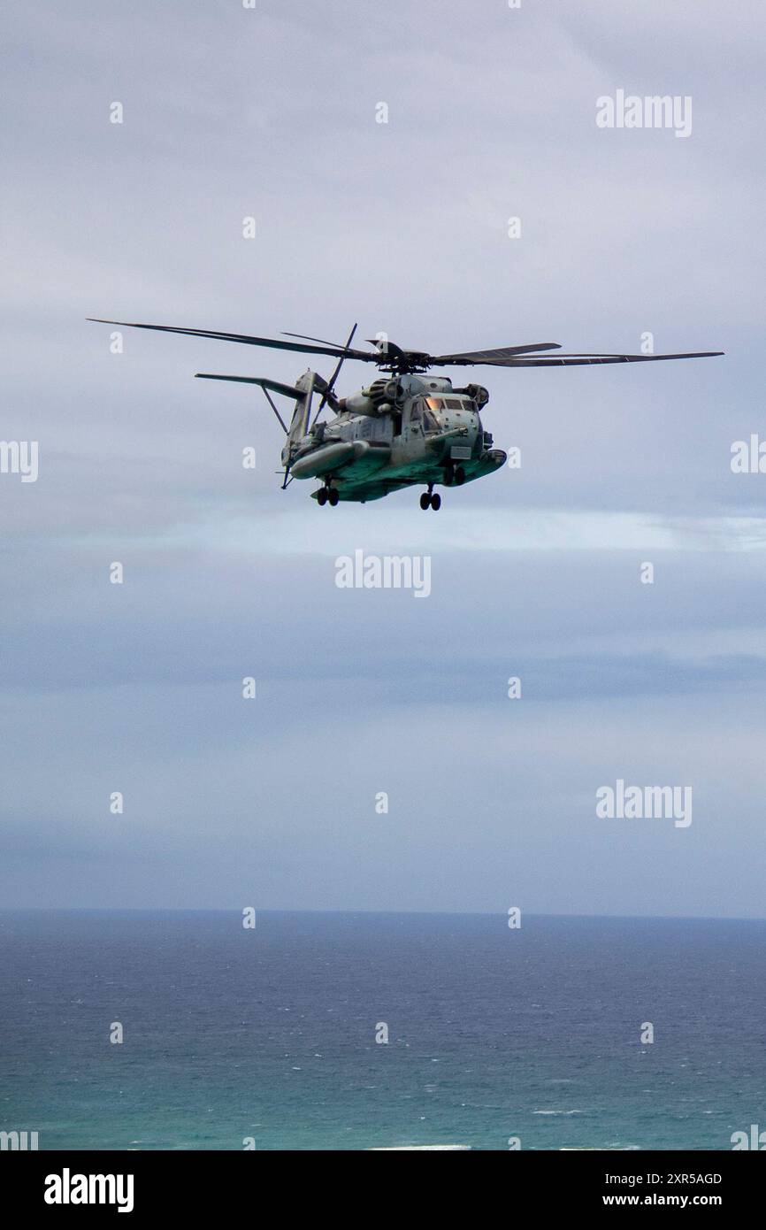 A CH-53 Super Stallion attached to the Aviation Combat Element (ACE ...