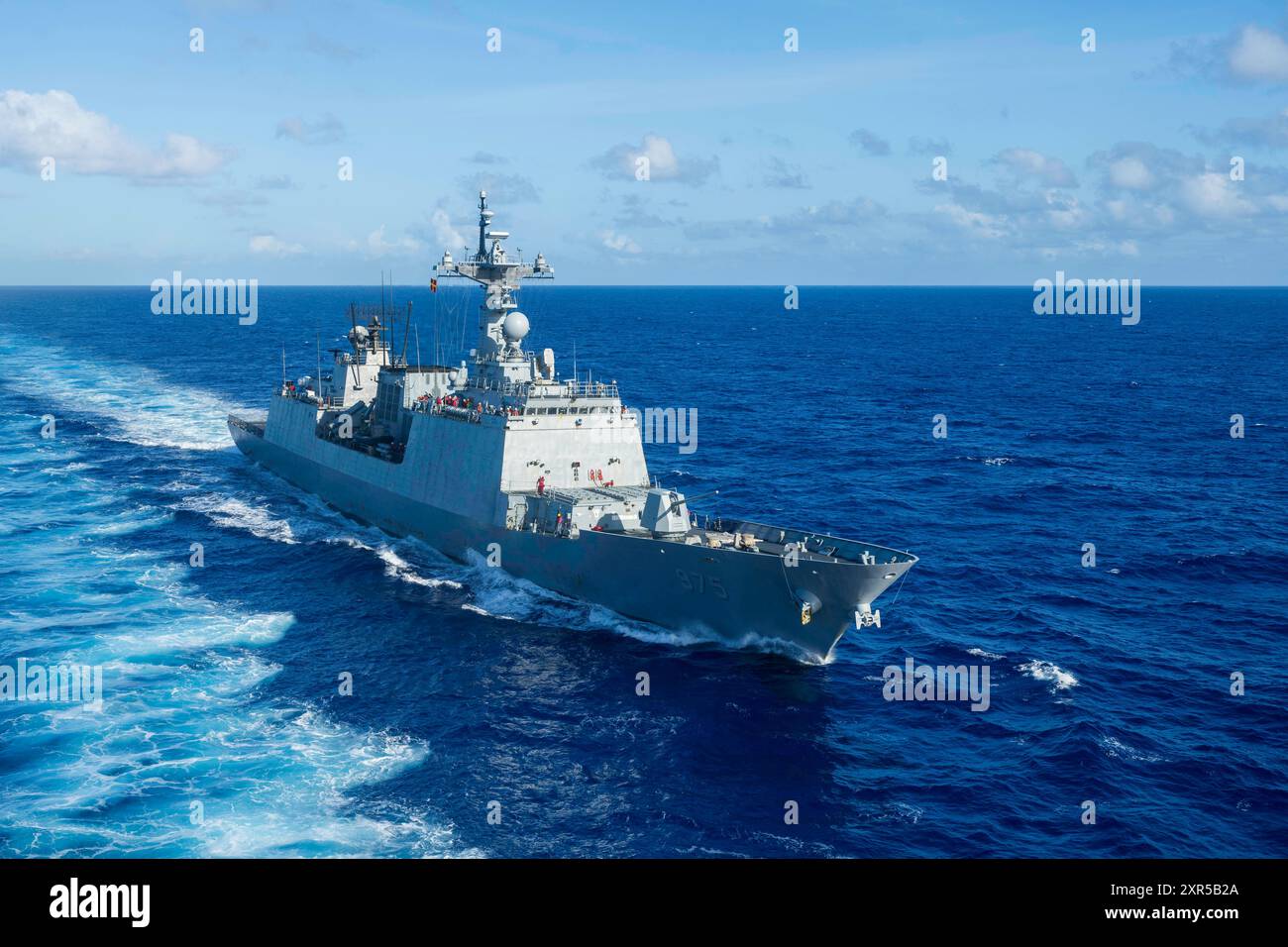 Republic of Korea Ship (ROKS) Chungmugong Yi Sun-sin (DDH-975) is a ...