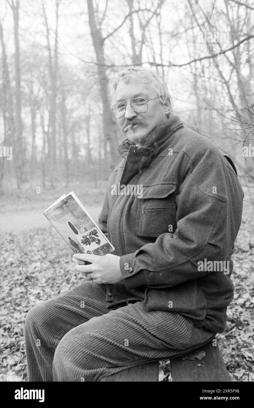 Mr. Duinker, writer of the book Forests, Writing Persons, 15-12-1987 ...