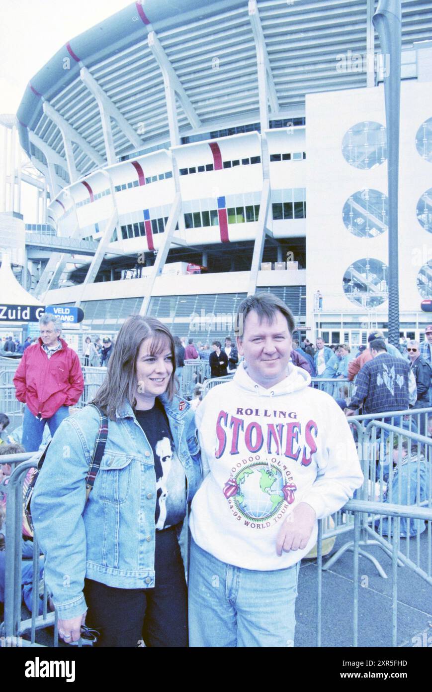 Ben and Maya in the Arena during a Rolling Stones concert, Amsterdam ...