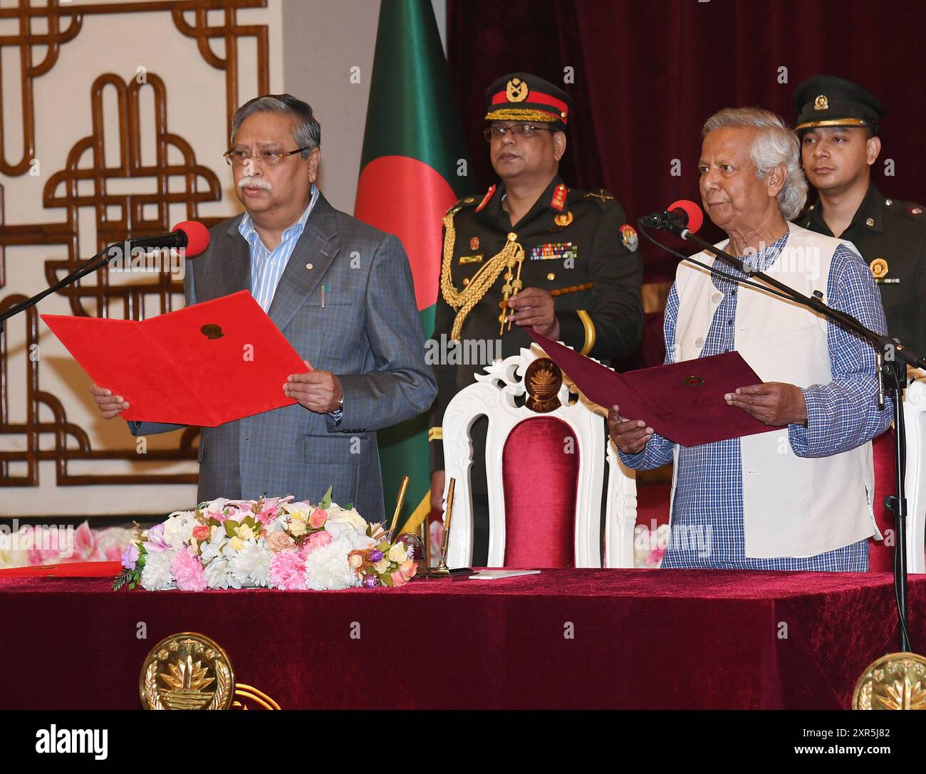 (240809) -- DHAKA, Aug. 9, 2024 (Xinhua) -- Bangladeshi economist ...