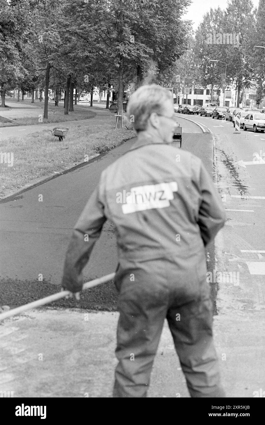 Asphalting schipholweg hi-res stock photography and images - Alamy