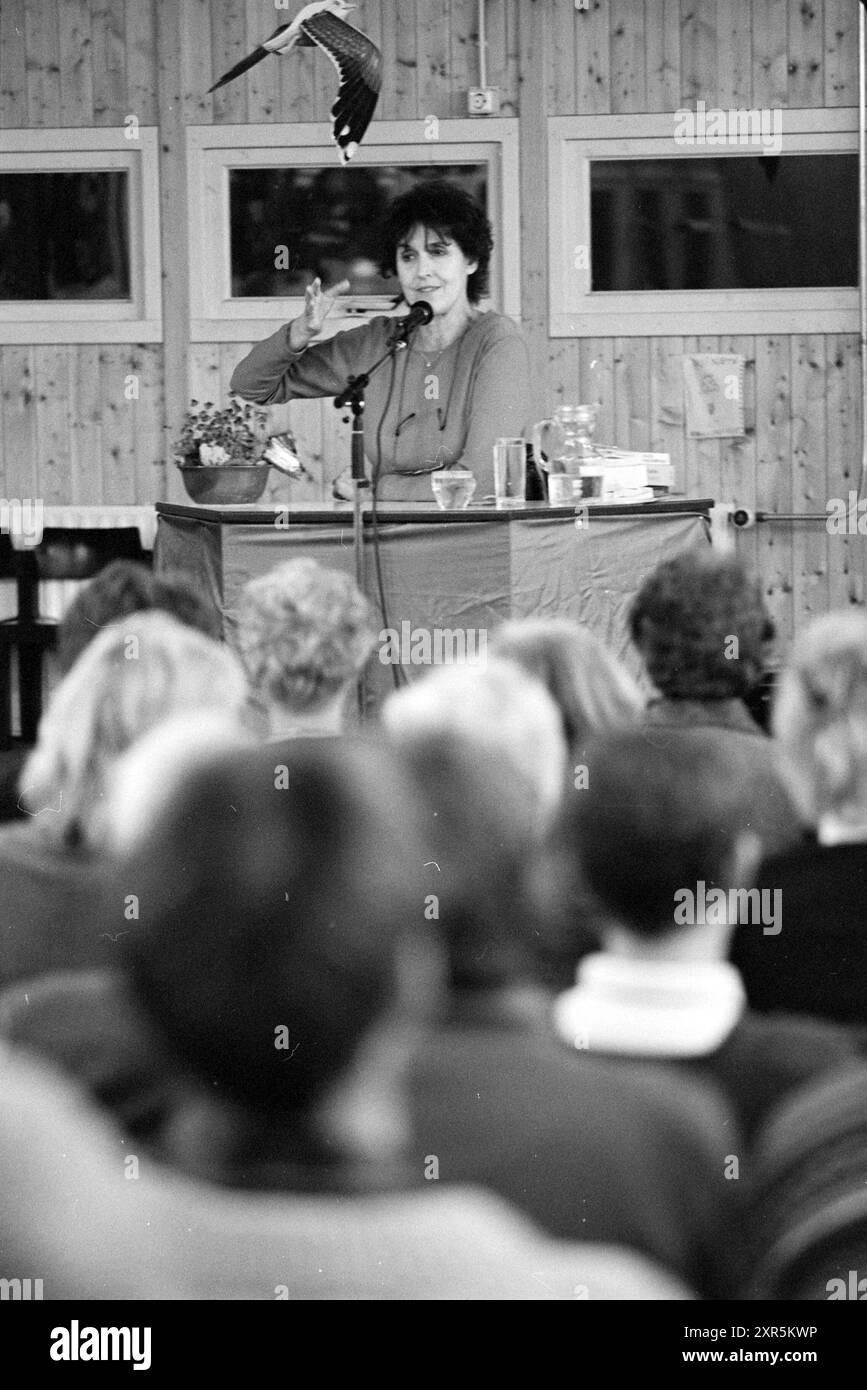 Yvonne Keuls in the IJm library., IJmuiden, The Netherlands, 13-01-1997 ...