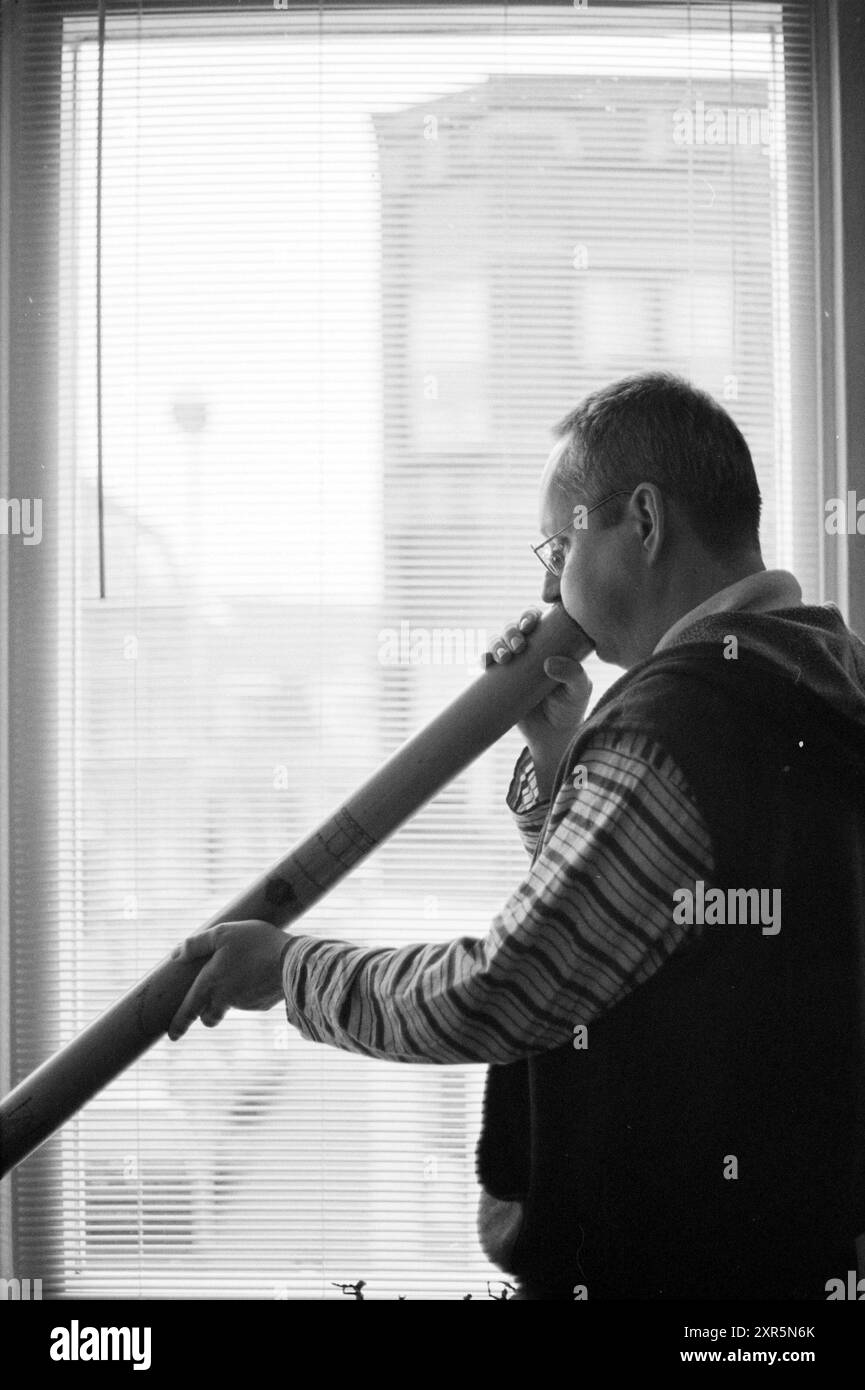 J. van de Heuvel, long pipe player, 30-01-1995, Whizgle Dutch News ...