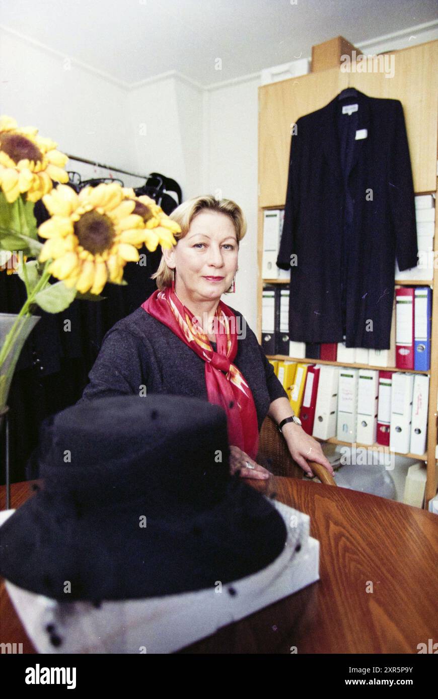 Alice images 1999 hi-res stock photography and images - Alamy