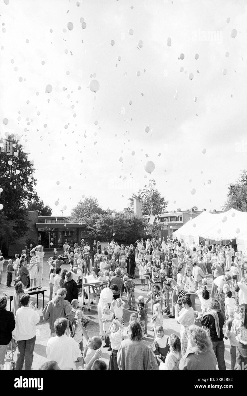 1989 launch Black and White Stock Photos & Images - Alamy