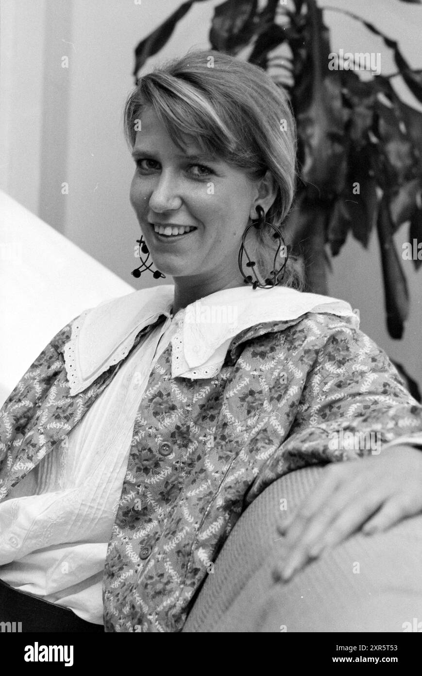 Jacqueline schelvis chamber hi-res stock photography and images - Alamy