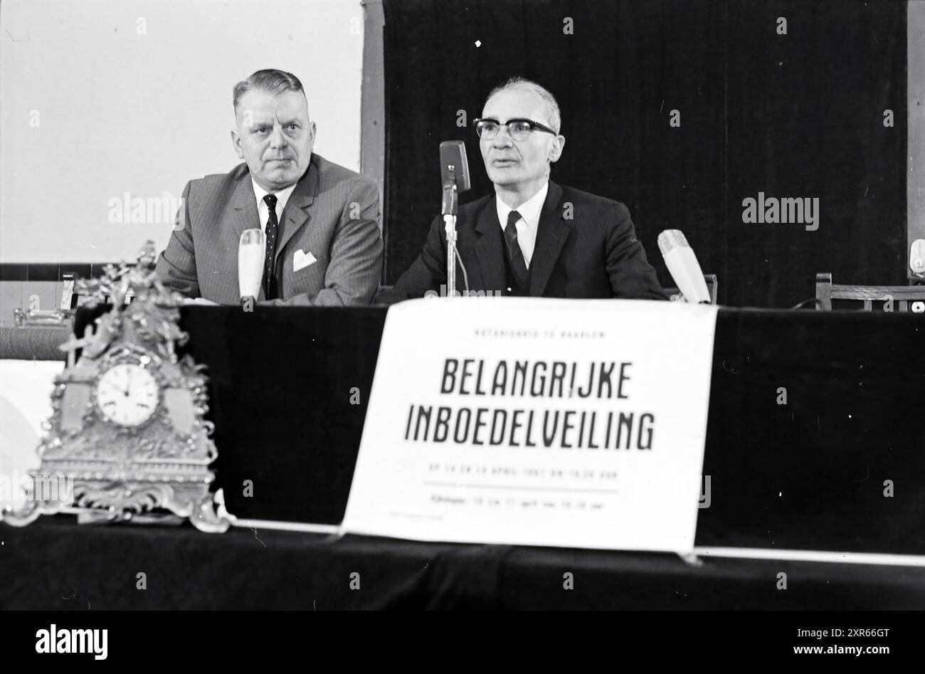 Auction linnaeushof hi-res stock photography and images - Alamy