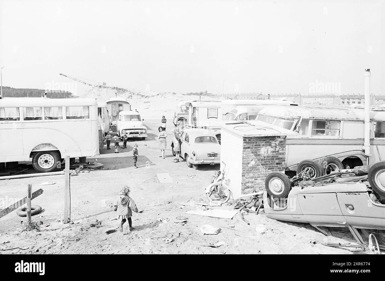 Caravan camp in Zandvoort, Caravans, caravan camps, caravan residents ...