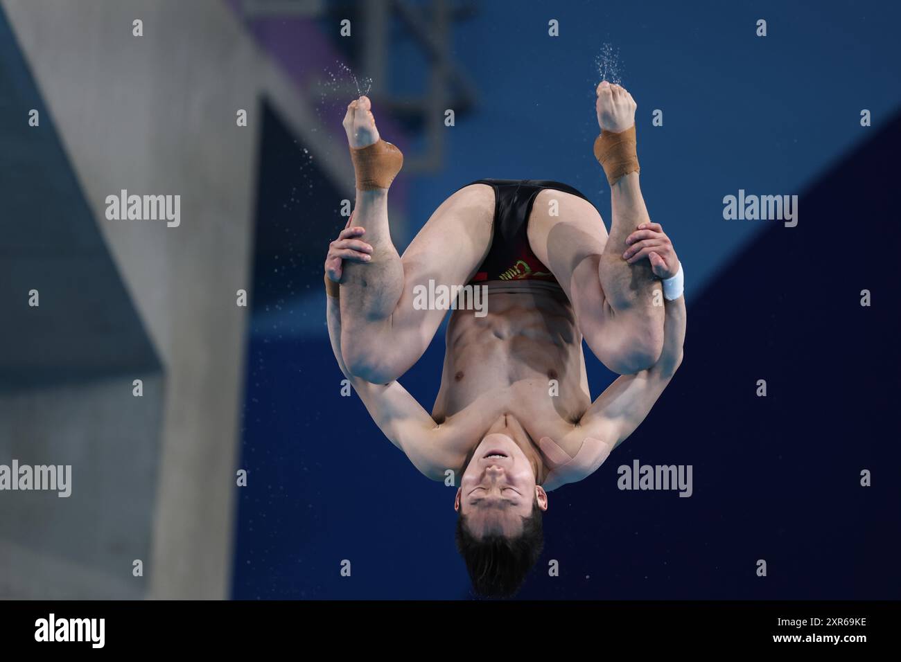 **CHINESE MAINLAND, HONG KONG, MACAU AND TAIWAN OUT** Chinese diver ...