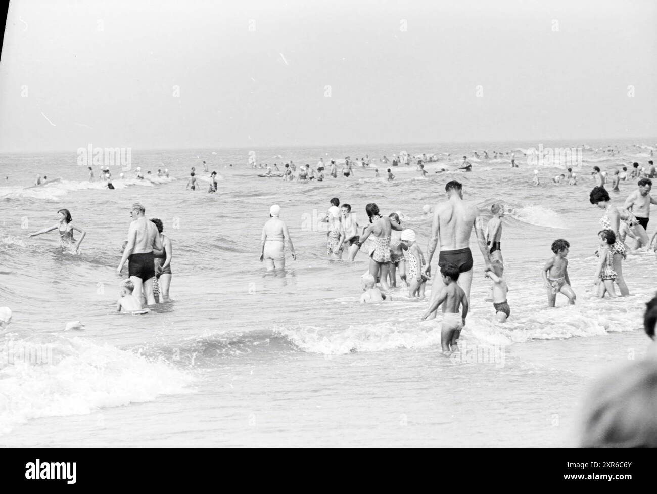 Beach photos of Zandvoort with various portable radios, transistors ...