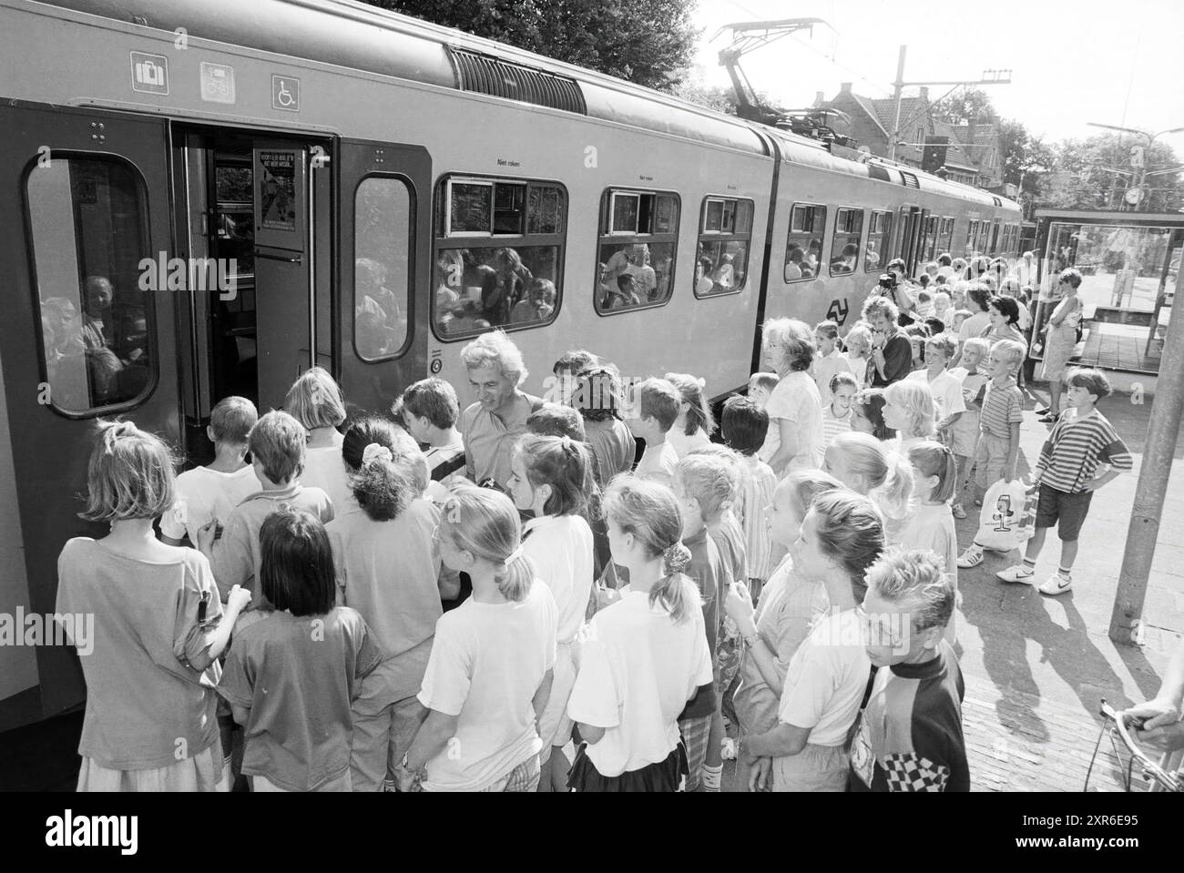 20 06 1989 whizgle news hi-res stock photography and images - Alamy